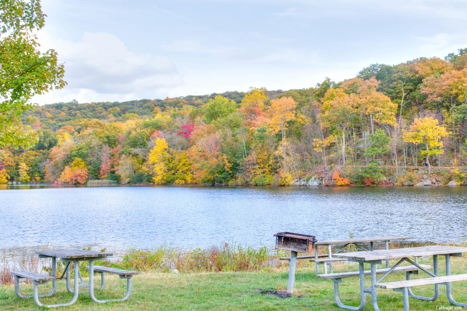 Autumn Picnic at Shepherd Lake Recreation Area – Lakbayer